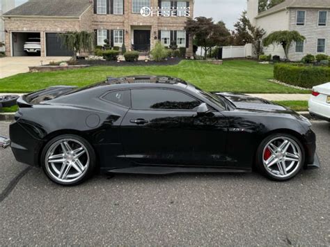 2020 Chevrolet Camaro With 20x10 28 Ferrada Cm1 And 26540r20 Atturo