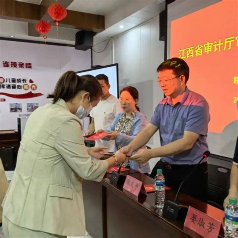 厅党组成员、省经济责任审计工作联席会议办公室主任陈义平深入赣州市调研建设大余县审计法