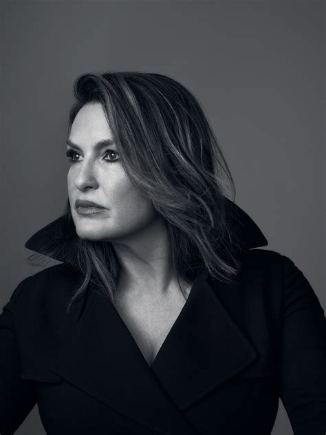 The Making Of Mariska Svu Promo Mariska Hargitay Photoshoot Mariska