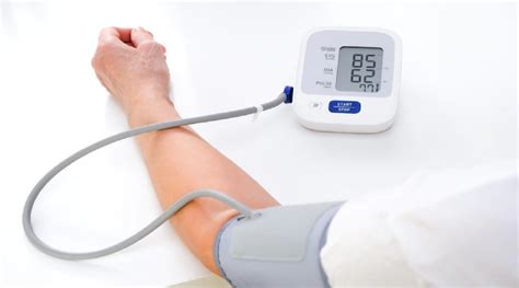 Low Blood Pressure Or Hypotension Early Symptoms And Treatment Bp