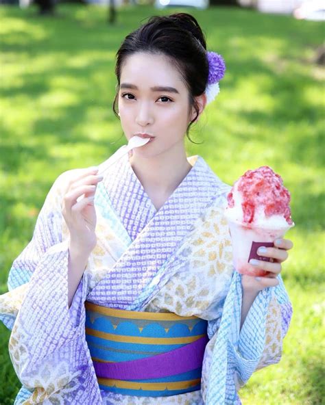 太田麻美さんのインスタグラム写真 太田麻美instagram「👘🍧 Yukata Japanese Yukatagirl