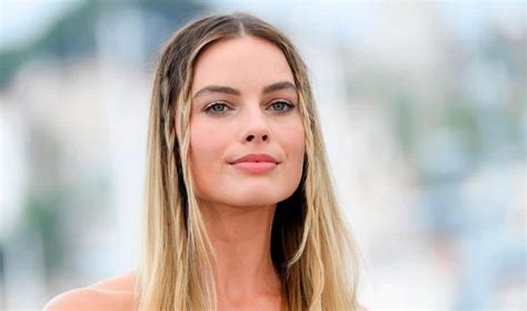 Margot Robbie Net Worth Wiki Salary Ethnicity Bf Ultimate Celebrity Stories That Will