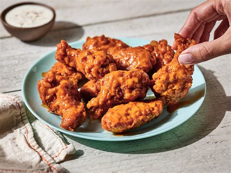 Chicken Wings And Sports Bar In Shanghai Hooters