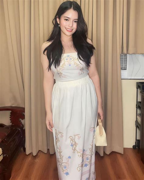 Colleene Ferrer R Sexyarmpitsandlegs