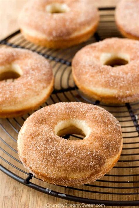 Cinnamon Sugar Donuts Crunchy Creamy Sweet