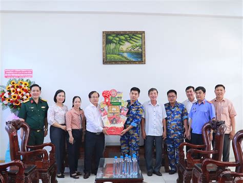 Lãnh đạo Tp Thủ Đức Thăm Chúc Mừng Các đơn Vị Quân đội