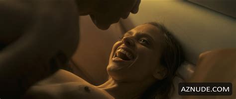 Lizzie Brochere Nude Aznude