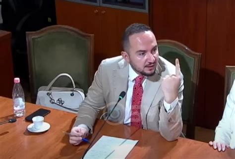 Salianji E Pyet Balla Fshihet Përgjigju Si Ka Syri Lajmi I Fundit