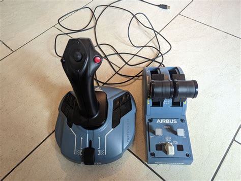 Thrustmaster TCA Officer Pack Airbus Edition | Kaufen auf Ricardo