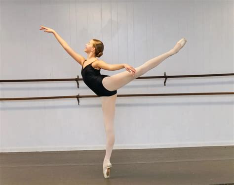 Attire — Munro Ballet Studios Inc