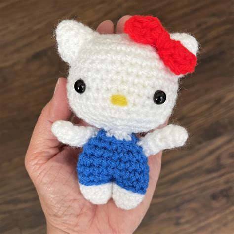 Crochet Hello Kitty Amigurumi Pattern Yours Patterns