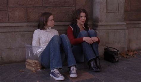 Pin By Sasha On Moodboard Girlmore Girls Gilmore Girls Outfits Rory Gilmore