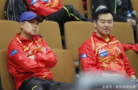 孔令辉近况太心酸！刘国梁转型做解说，白发的他却只与圈外人合影