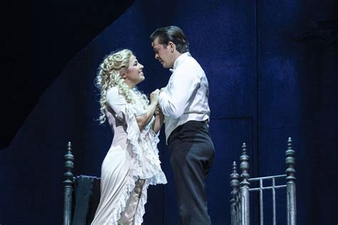 ذا فانتوم أوف ذا أوبرا تختتم عروضها 10 مارس صحيفة الخليج