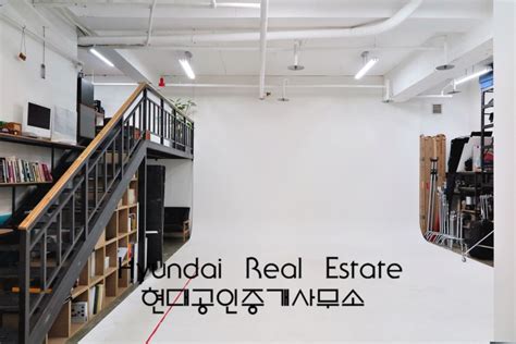 강남 9호선 지하철 도보 1분거리 초역세권 복층 스튜디오임대 월 260만원 메어크업룸 사무실 별도 층고 44 확보