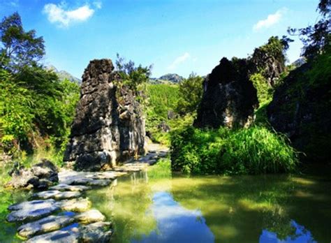 【中國旅遊】花現貴州～黃果樹瀑布、平壩萬畝櫻花、荔波大小七孔、兩晚五星飯店八日 Kkday
