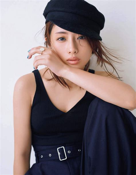 Pin By Elle On Ishihara Satomi 石原さとみ Fashion Beautiful Asian Women