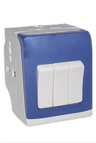 20 4 3 Pin Sockets For Electric Fittings Number Of Sockets 1 At ₹ 100 Piece In Delhi