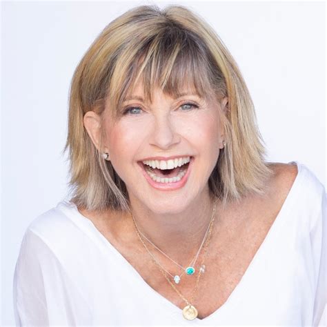 Olivia Newton John Biografia Chi è Età Altezza Peso Figli Marito