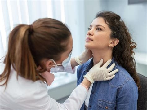 Thyroid In Hindi थायराइड के कारण लक्षण निदान घरेलू उपचार Tv हेल्थ