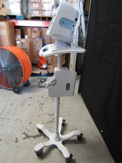 Welch Allyn Connex 6000 Vital Signs Monitor 64ntxx W Temp Probe And