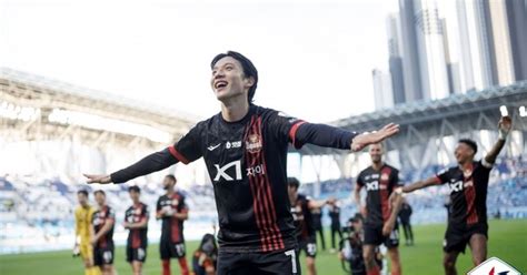 [] ‘거센 야유 거친 몸싸움 정승원은 그래도 웃었고 인사까지 했다