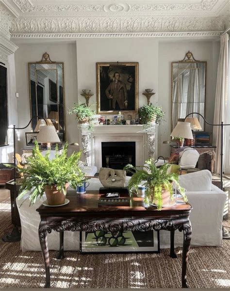 Josh Pickering Refreshes An Empty Nest In Highland Park Artofit