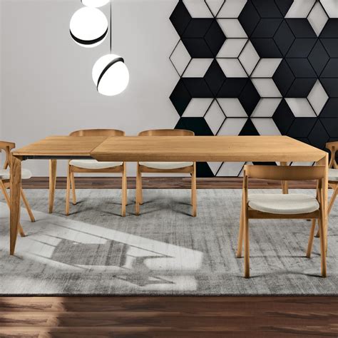 Uitschuifbare Tafel Van Massief Essenhout In Verschillende Afwerkingen