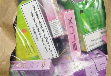 South Holland Police Seize 525 Illegal Vapes