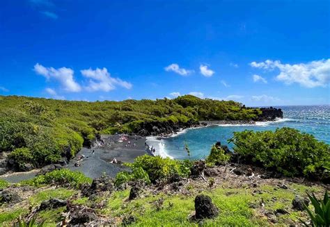 Best Black Sand Beach In Maui How To Visit Waianapanapa State Park
