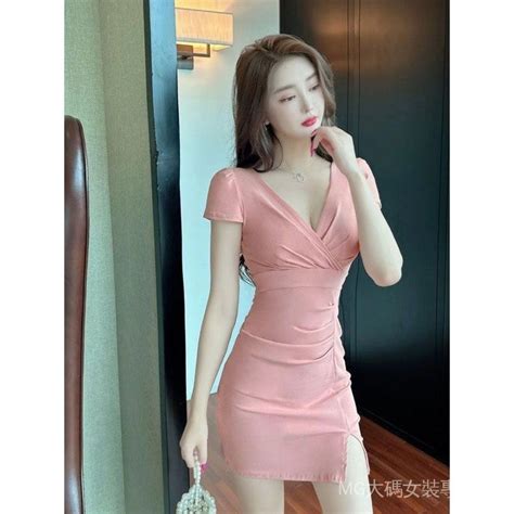 【40 150公斤可穿】m 4xl5xl6xl現貨 胖mm300斤大尺碼性感短袖裙女v領低胸純欲風洋裝緊身顯瘦包臀短 蝦皮購物