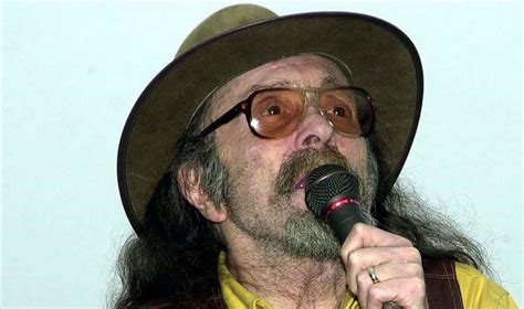 Cem karaca kimdir kaç yaşında öldü Cem Karaca nın şarkıları ne Son
