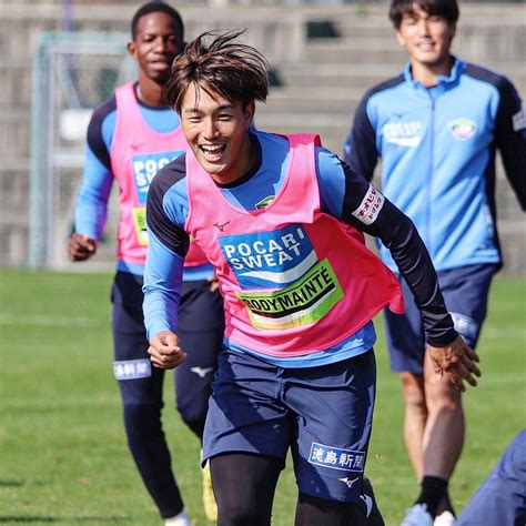 徳島ヴォルティス 公式 On Twitter 本日のトレーニングの様子を公式instagramにアップしました📸 晴天の中トレーニング☀