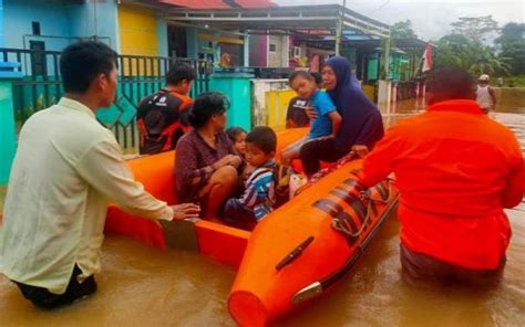 Banjir Rendam Wilayah Di Ibu Kota Negara Rumah Warga Terdampak
