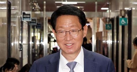 비공개 중진회의 참석하는 김상훈 의원