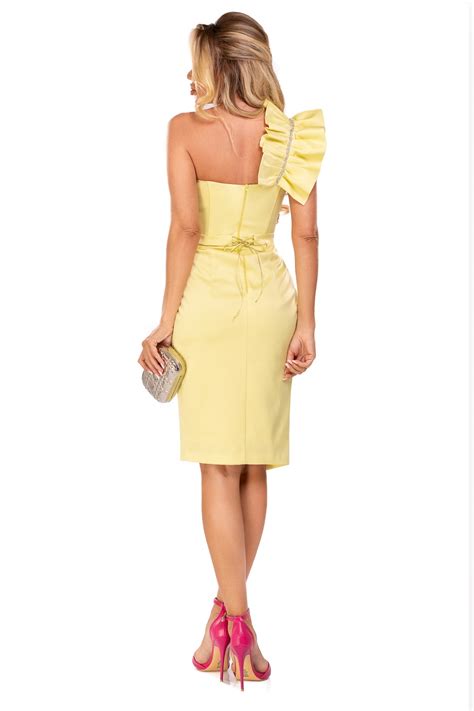 Rochie Midi Galbena Cu Volan Pe Umar Atmosphere Fashion