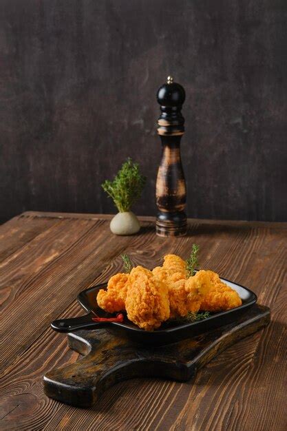 Premium Photo Spicy Deep Fried Breaded Chicken Wings