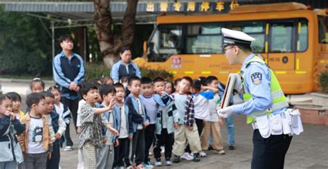 重庆铜梁萌娃进警营 警心护童心 腾讯新闻