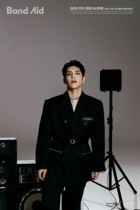데이식스 원필 ‘band Aid 개인 콘셉트 포토 공개