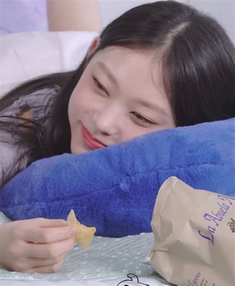 Blip 냥해린🐱 ️ 사진모음🆕️👖 ※심장마비 주의※