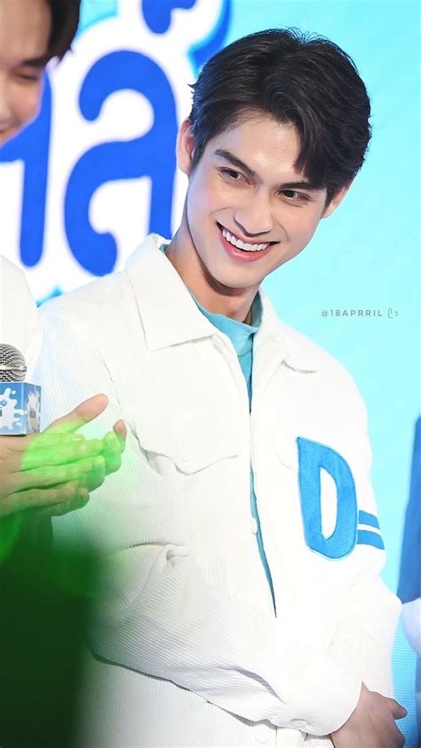 Pin Oleh Icecoldlattee Di Bright Vachirawit