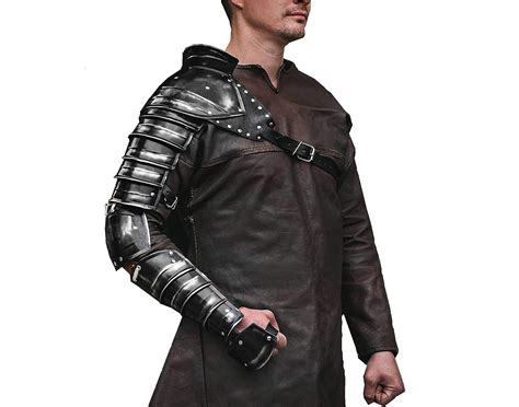Gladiator Shoulder Armor