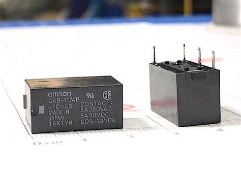 G6b 1174p Fd Us Rơ Le Omron 24v 5a 4 Chân