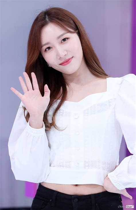 오마이포토 라붐 소연 물씬나는 봄기운