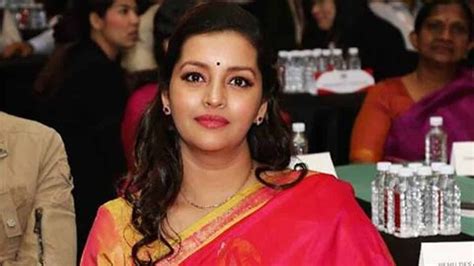 Renu Desai Files Pil In Court Telugu Rajyam