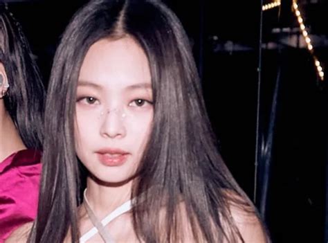 221028 Jennie Instagram Story Update Kpopping