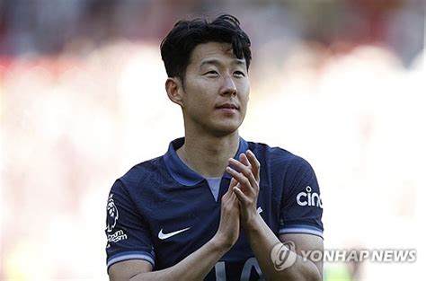손흥민 손가락뼈 그대로 굳었나 충격의 토트넘팬들여전히 퉁퉁 Son 구부러진 검지 눈길 나무뉴스