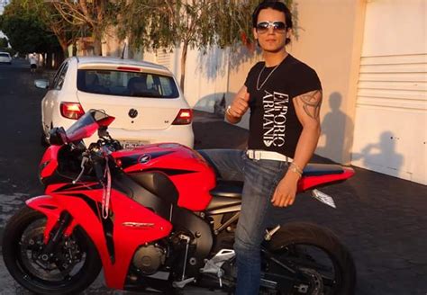 Pai De Investigador Juninho Play Se Entrega A Justiça Jornal Do Triângulo