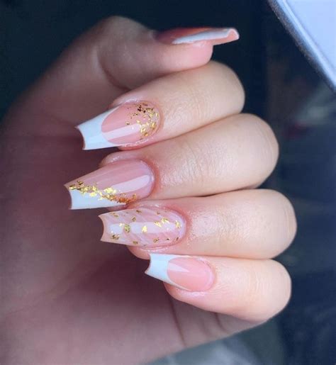 Faça uma renda de mil a mil reais designer de unhas Unhas bonitas Unhas brancas
