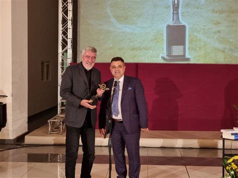 „Ловецът на пеперуди“ донесе на Костадин Костадинов наградата „Канети“ Утро